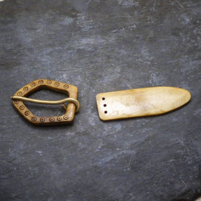 Belt buckle